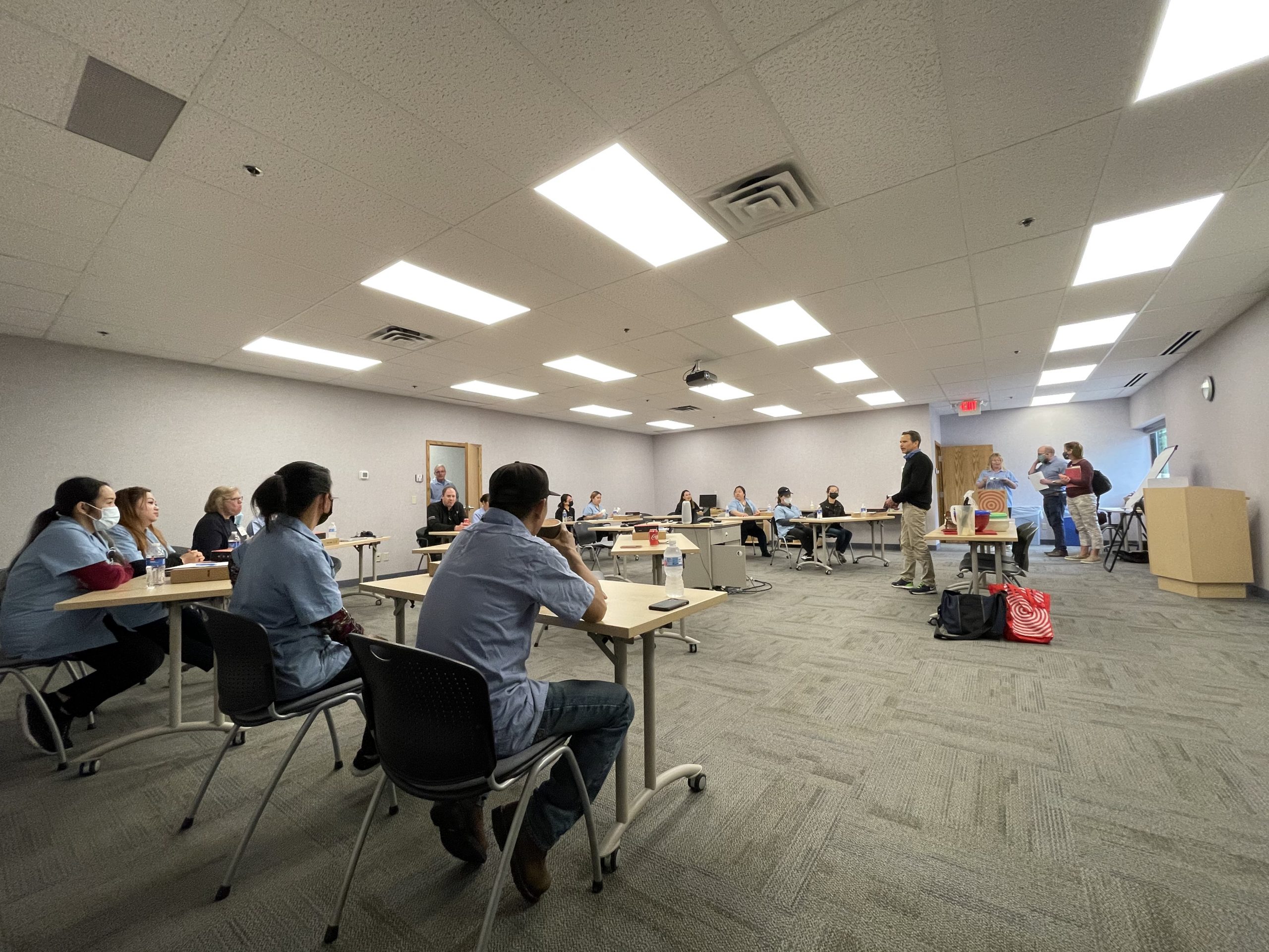 Congratulations to our ESL Graduates! - Innovize