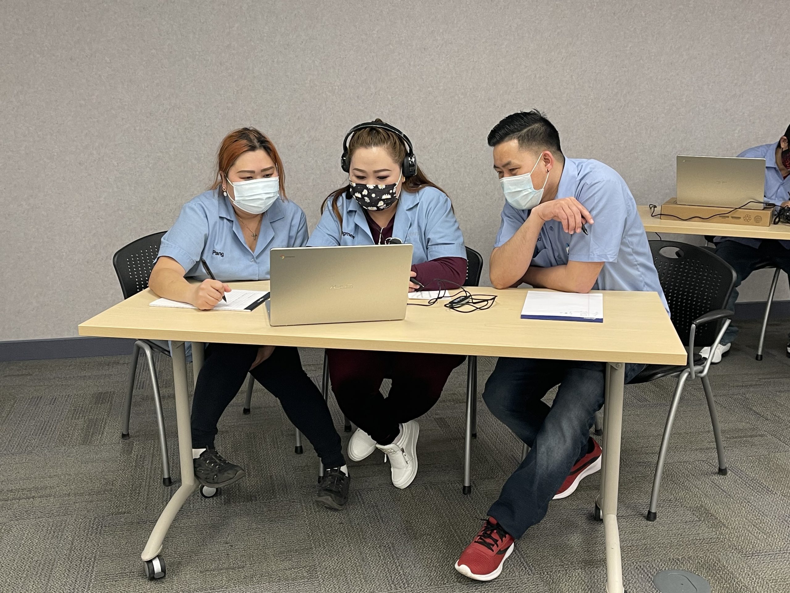 Congratulations to our ESL Graduates! - Innovize